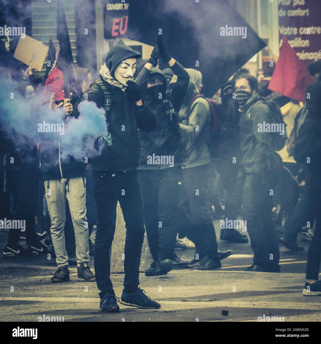 Crowd people demonstrating hi-res stock photography and images - Alamy