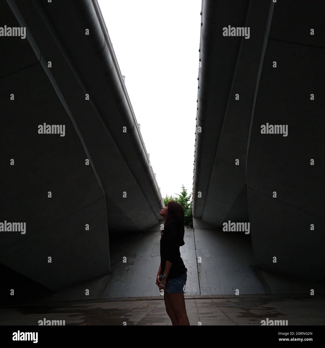 Between the bridges hi-res stock photography and images - Alamy