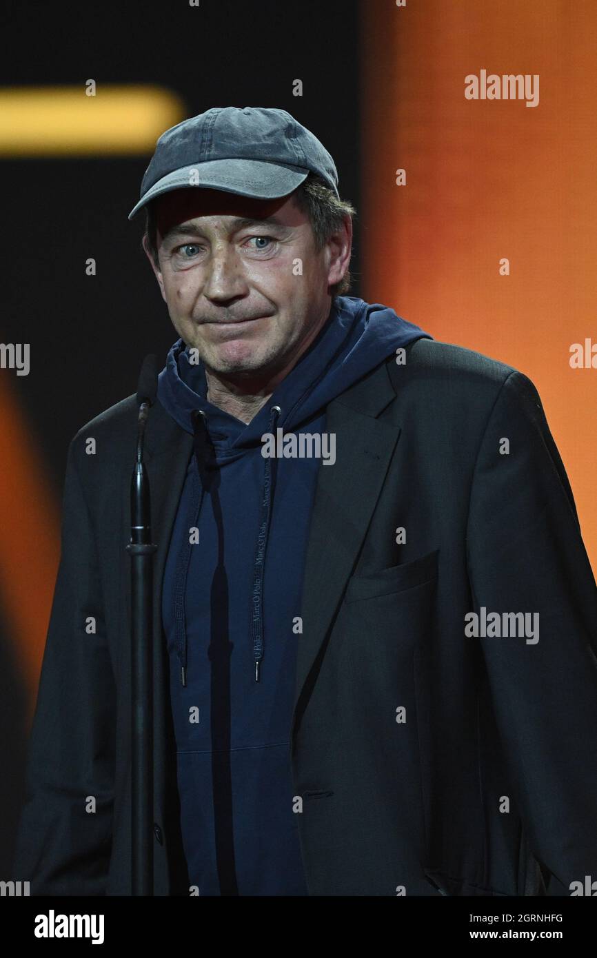 Berlin, Germany. 01st Oct, 2021. Actor and winner of the "Best Male ...