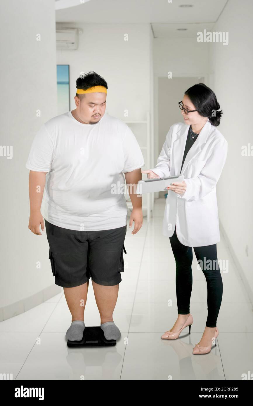 Overweight patient clinic hi-res stock photography and images - Alamy