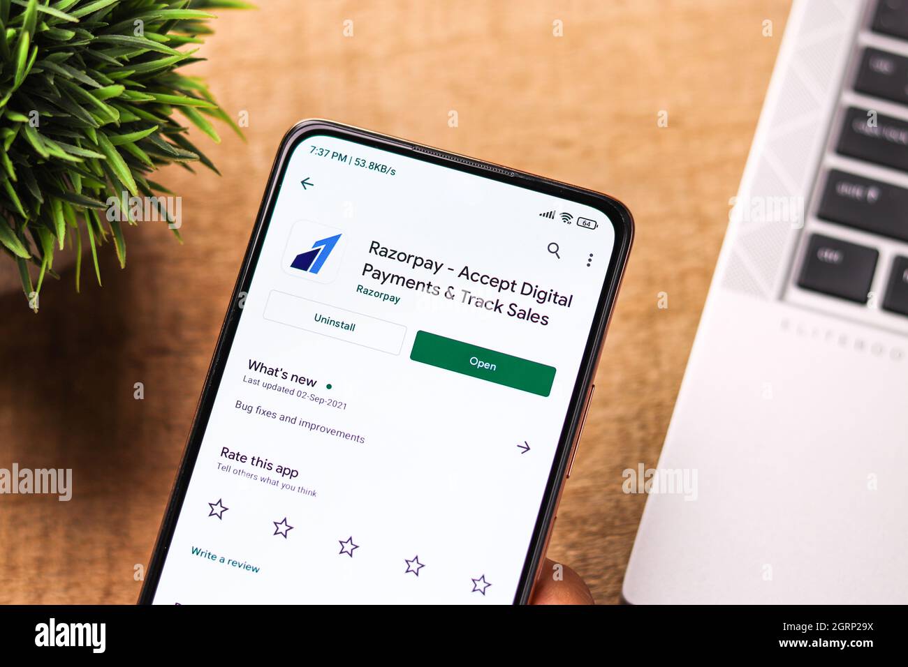 Razorpay hi-res stock photography and images - Alamy