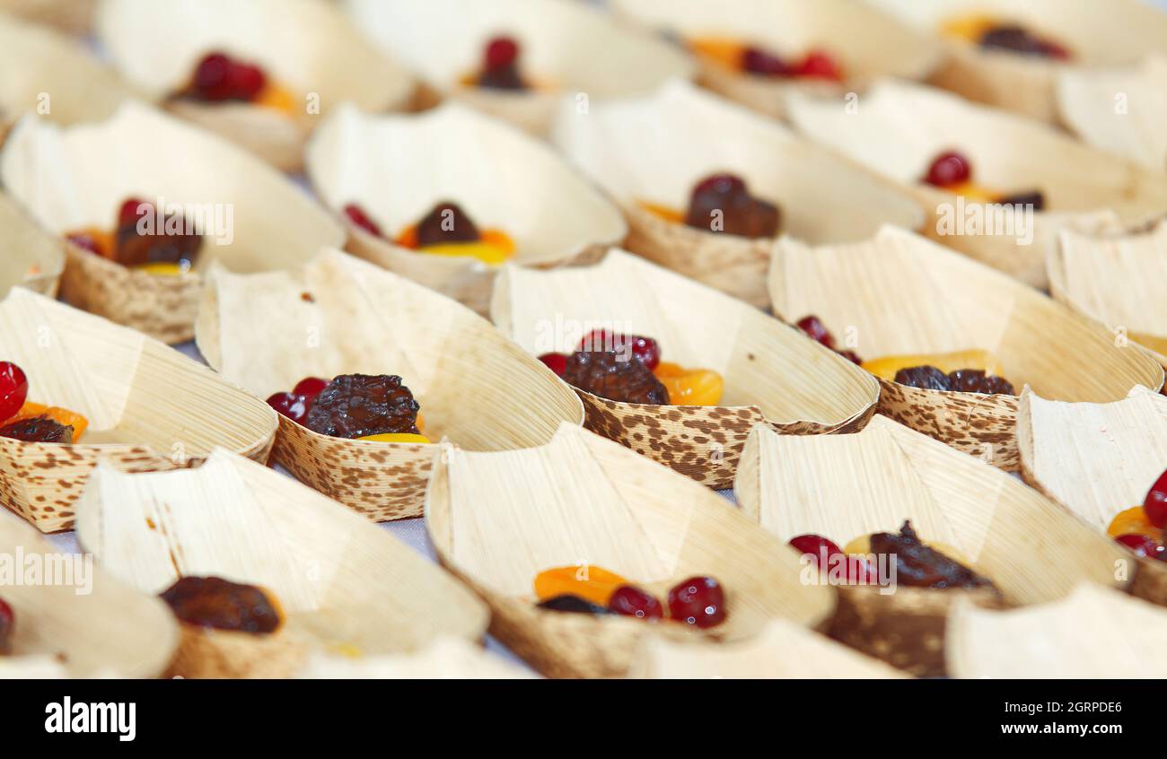 Demonstration table hi-res stock photography and images - Alamy