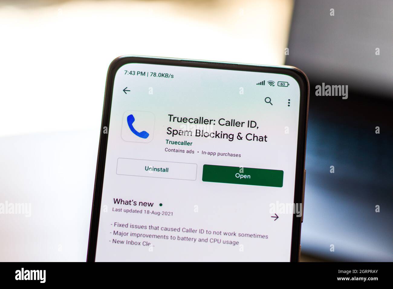 Truecaller logo hi-res stock photography and images - Alamy