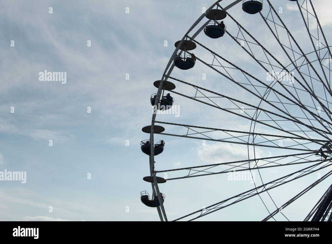 Riesenrad silhouette hi-res stock photography and images - Alamy