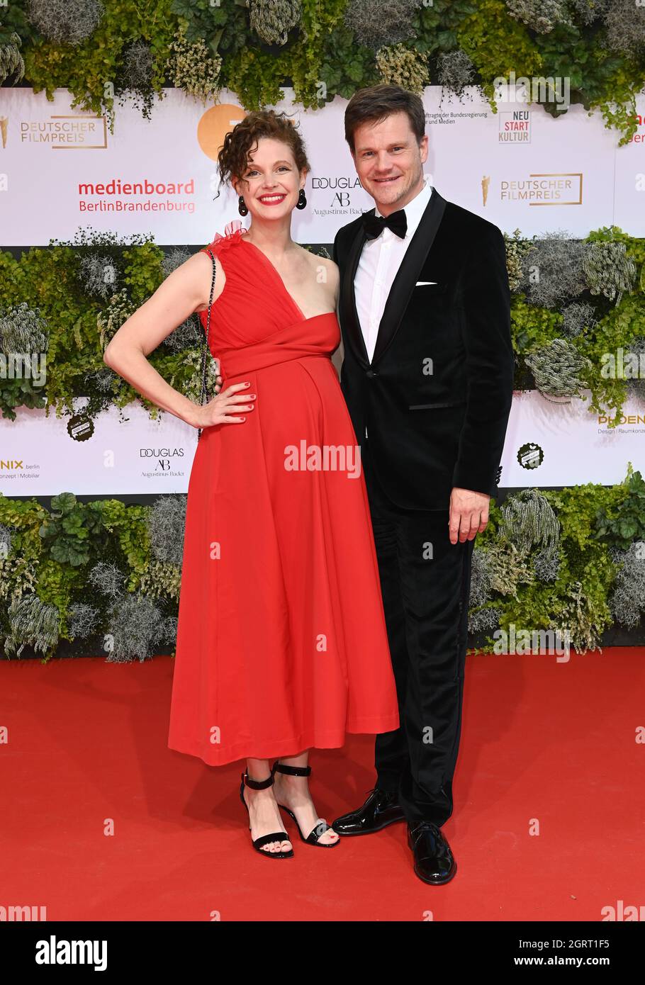 Berlin, Germany. 01st Oct, 2021. Uta Spikermann and Benjamin Herrmann ...