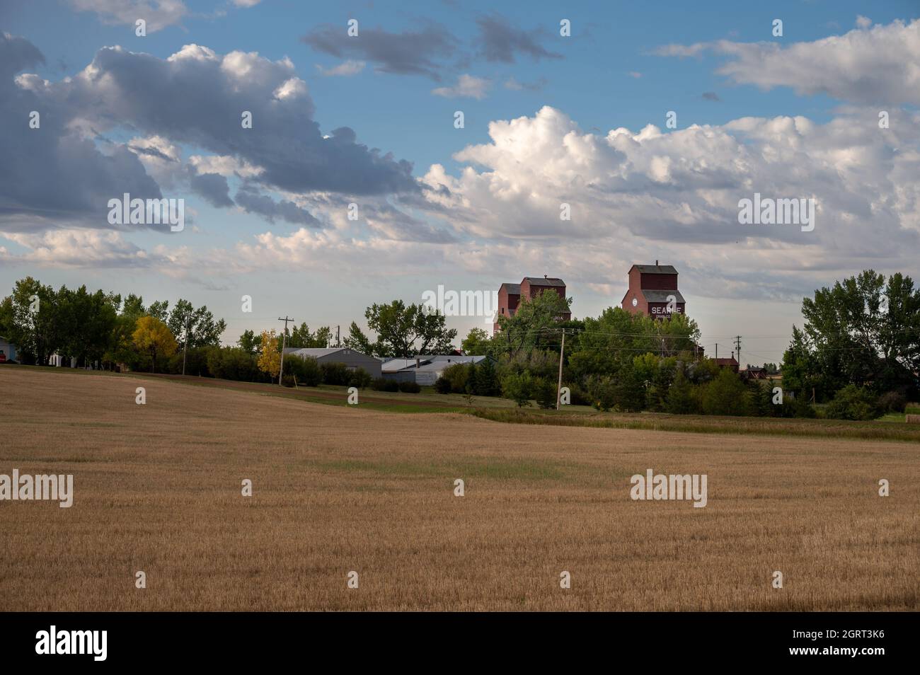 Rowley, Alberta - September 6, 2021: Historic grain elevators in the ...