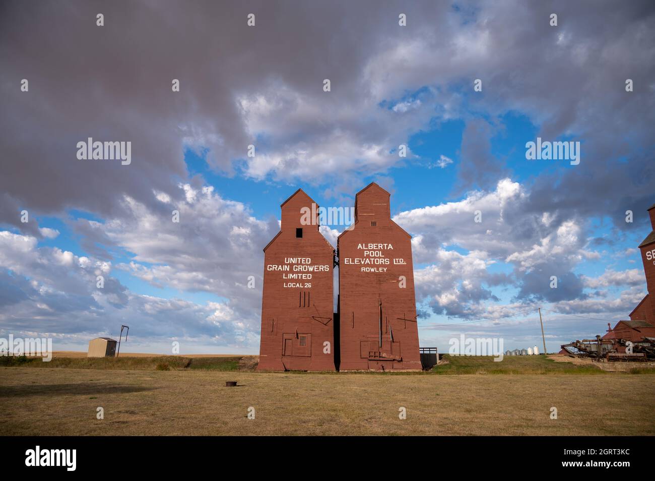 Rowley, Alberta - September 6, 2021: Historic grain elevators in the ...