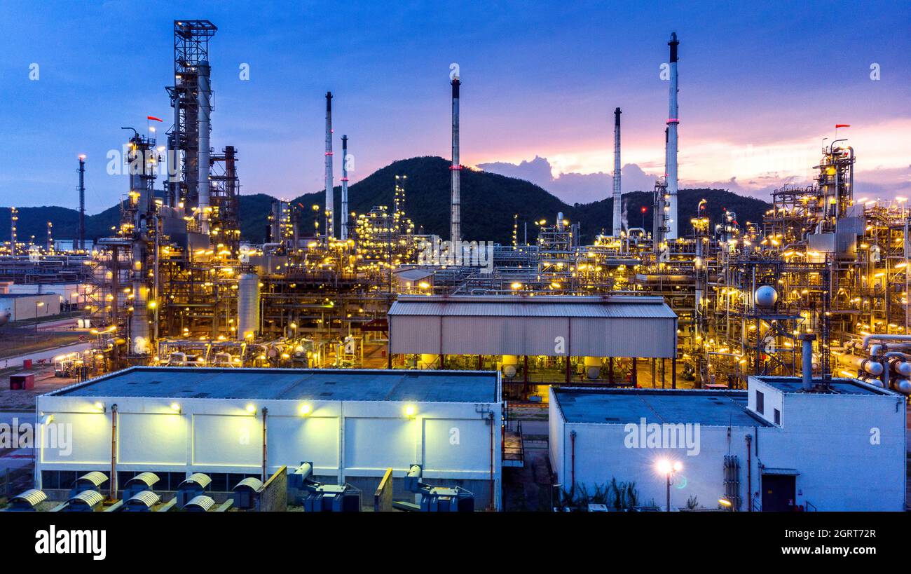 Exterior factory architecture hi-res stock photography and images - Alamy