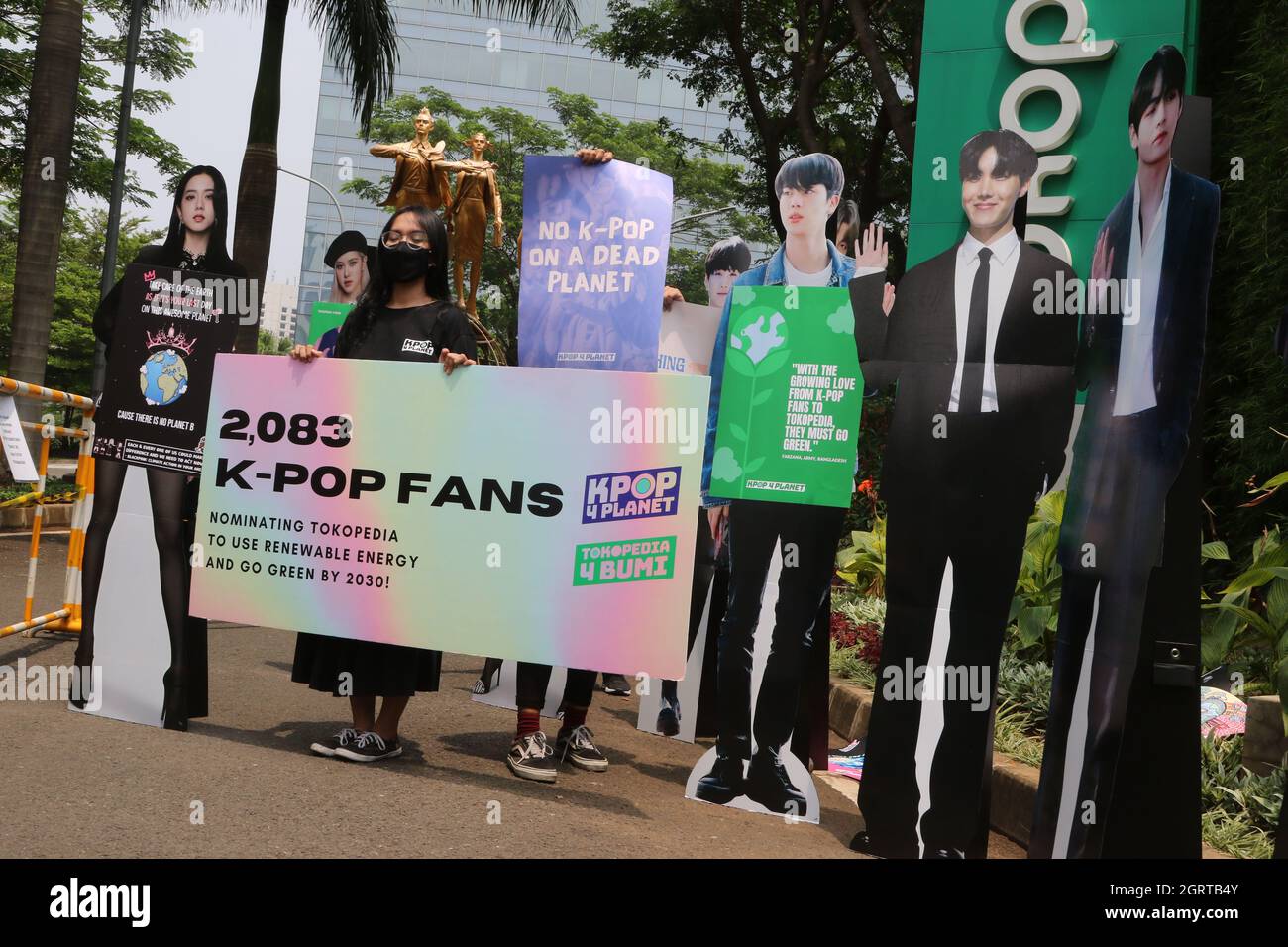 Jakarta, Indonesia. 1st Oct, 2021. K-pop fans who are members of ...