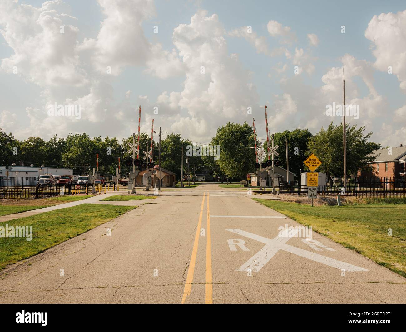 Railroad crossing in Gardner, a small town on Route 66 in Illinois ...