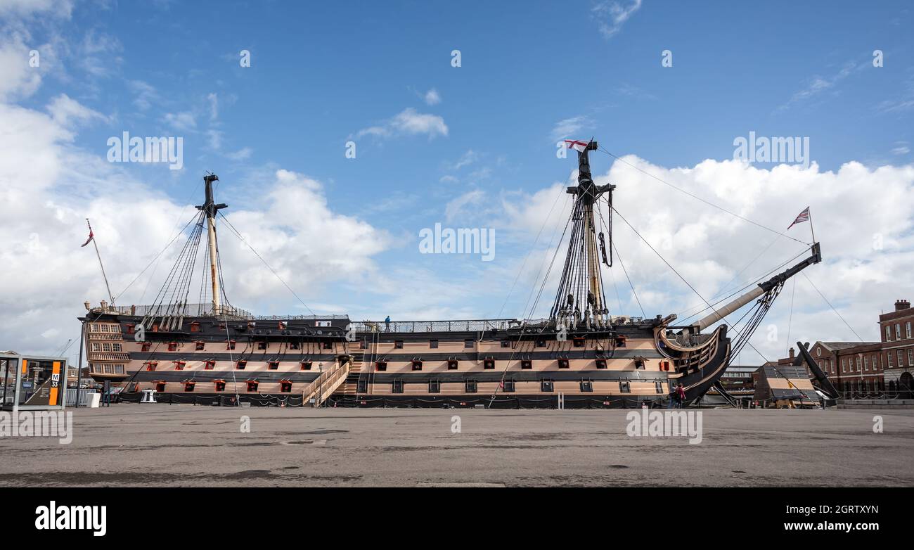 Side on view of HMS Victory, Lord nelson's flagship, on display at ...