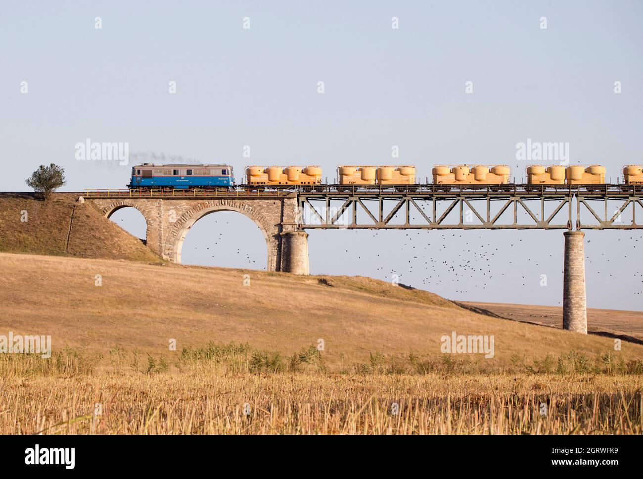 Land railway hi-res stock photography and images - Alamy