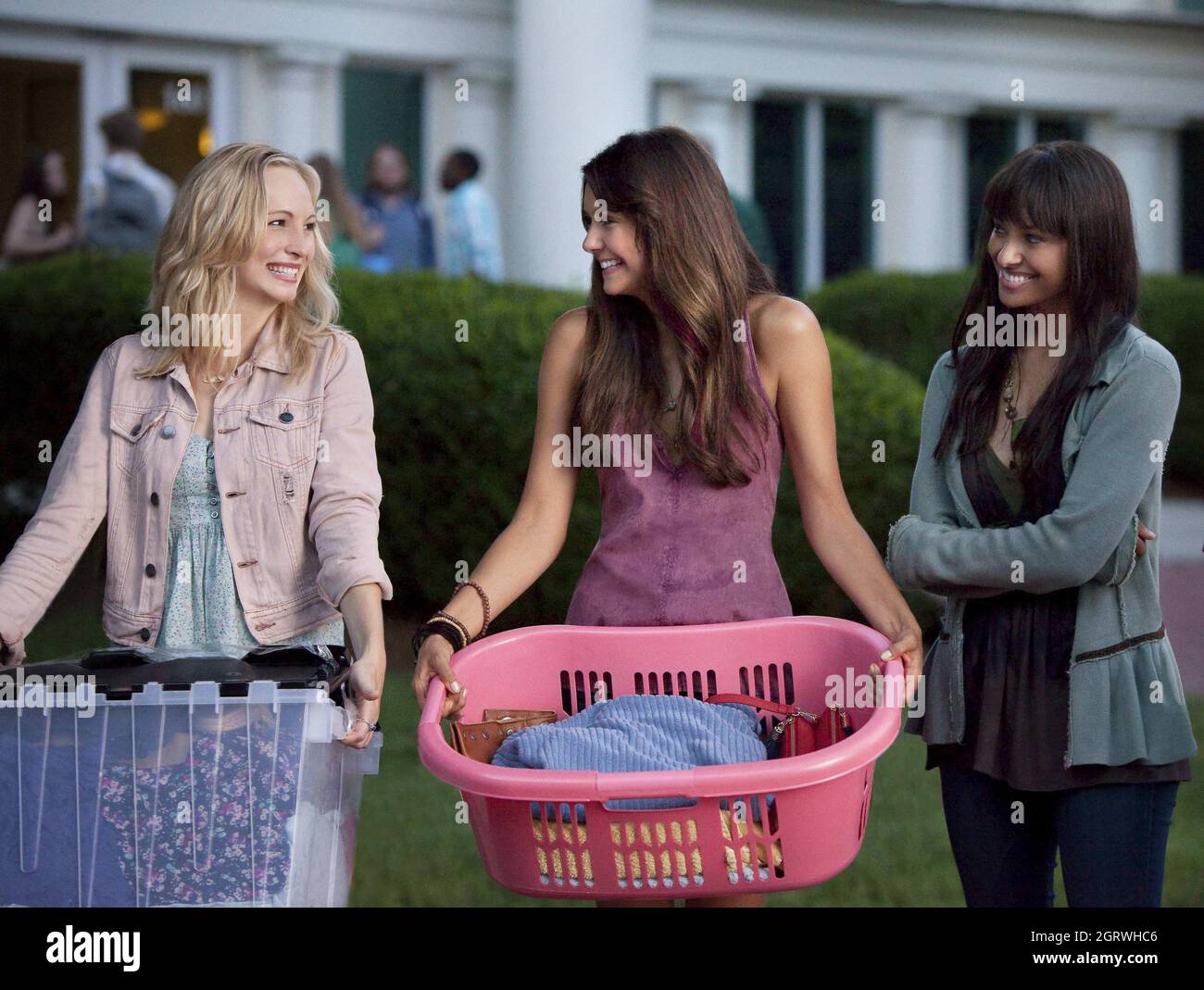 Nina Dobre Candice Accola