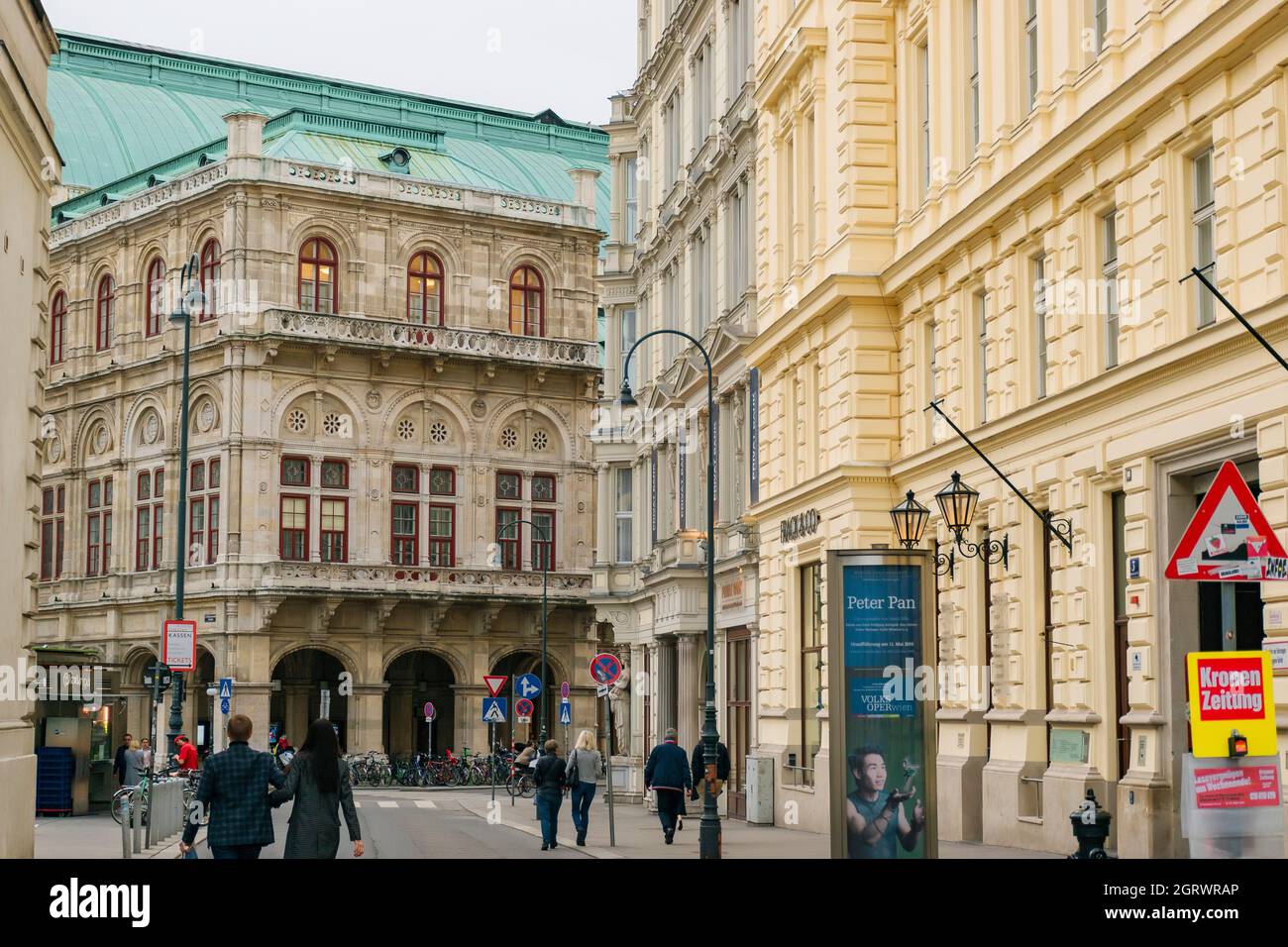 Wien Opernhaus High Resolution Stock Photography and Images - Alamy