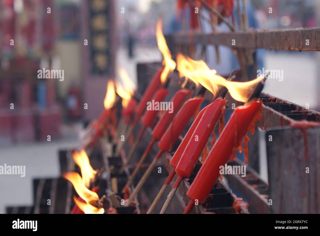 Building bonfire hi-res stock photography and images - Alamy