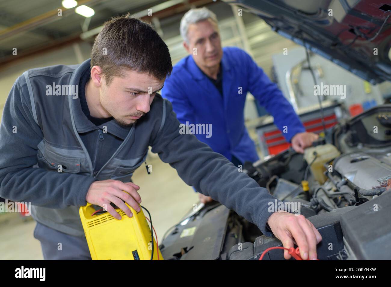 Motor maintenance training hi-res stock photography and images - Alamy