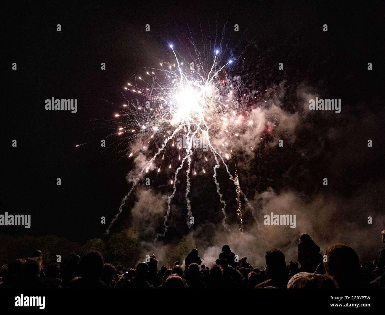 Campfire display hi-res stock photography and images - Alamy