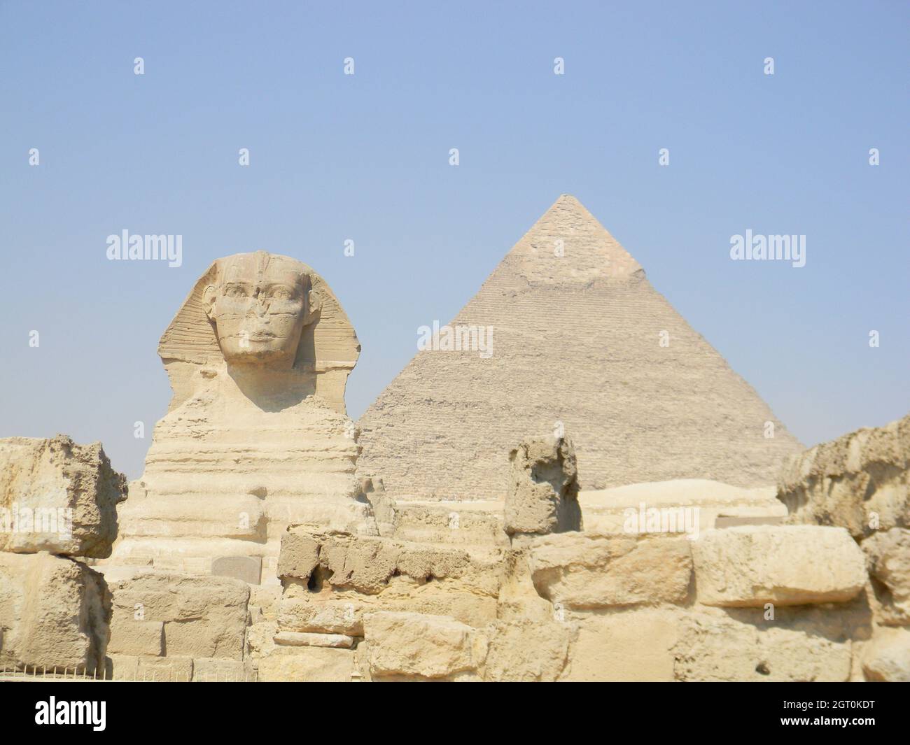 Sphinx pyramide hi-res stock photography and images - Alamy