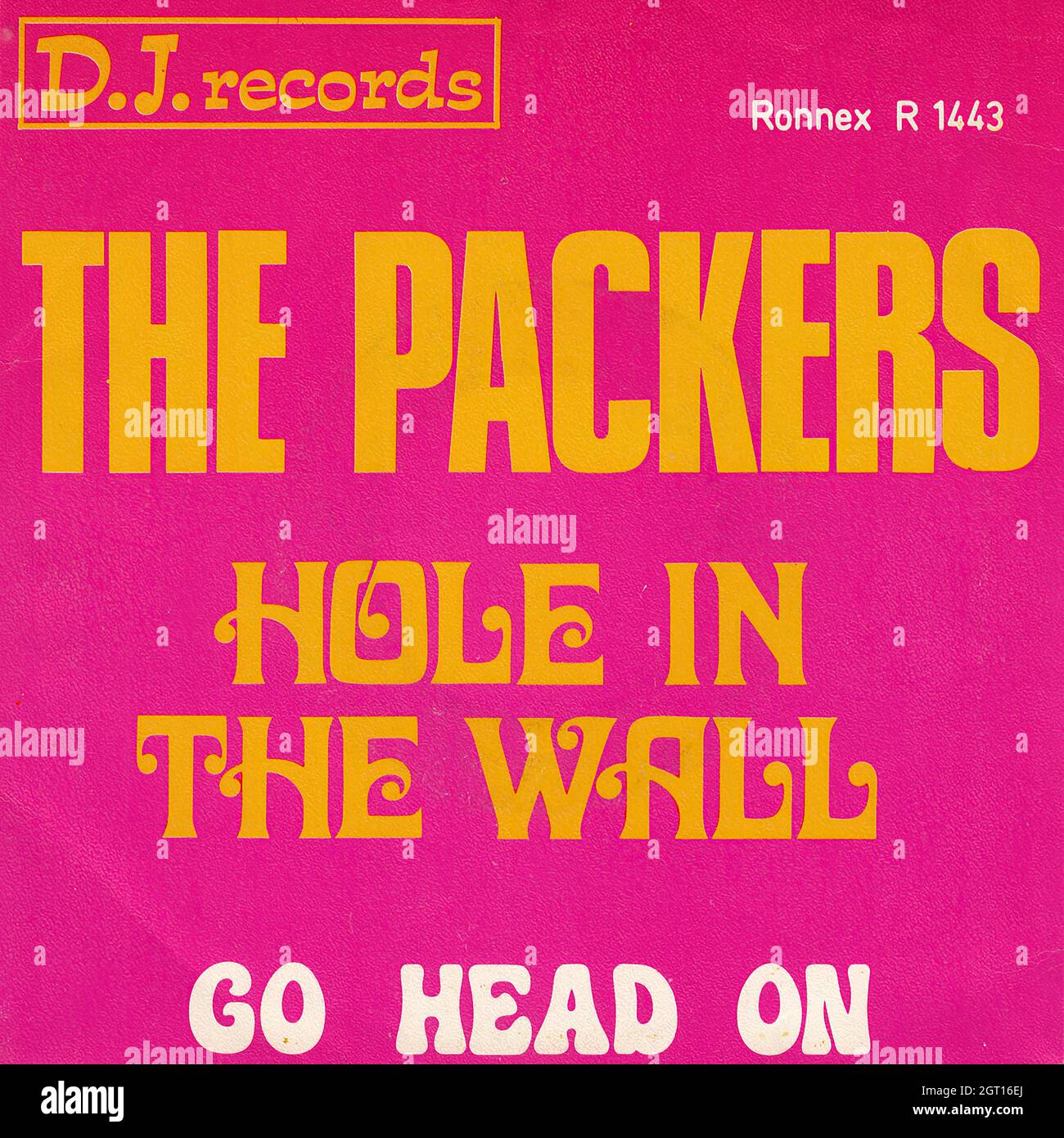 Vintage hole hi-res stock photography and images - Alamy