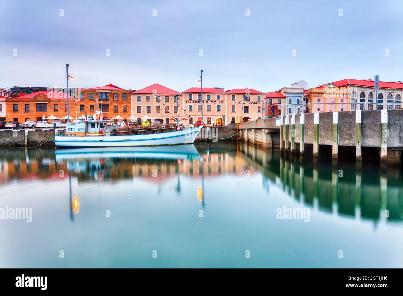 Hobart sunset buildings hi-res stock photography and images - Alamy