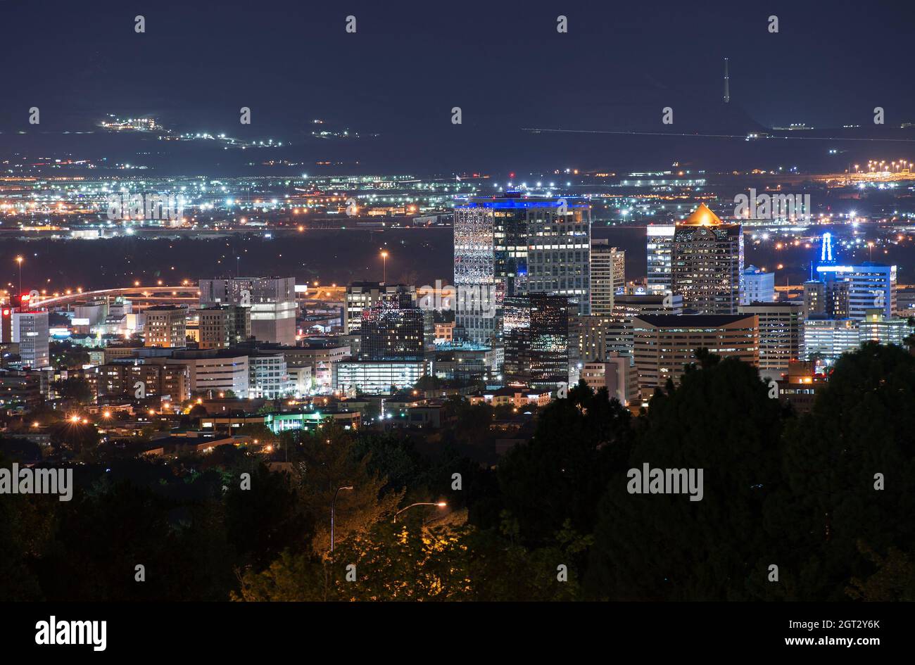 Built up city hi-res stock photography and images - Alamy