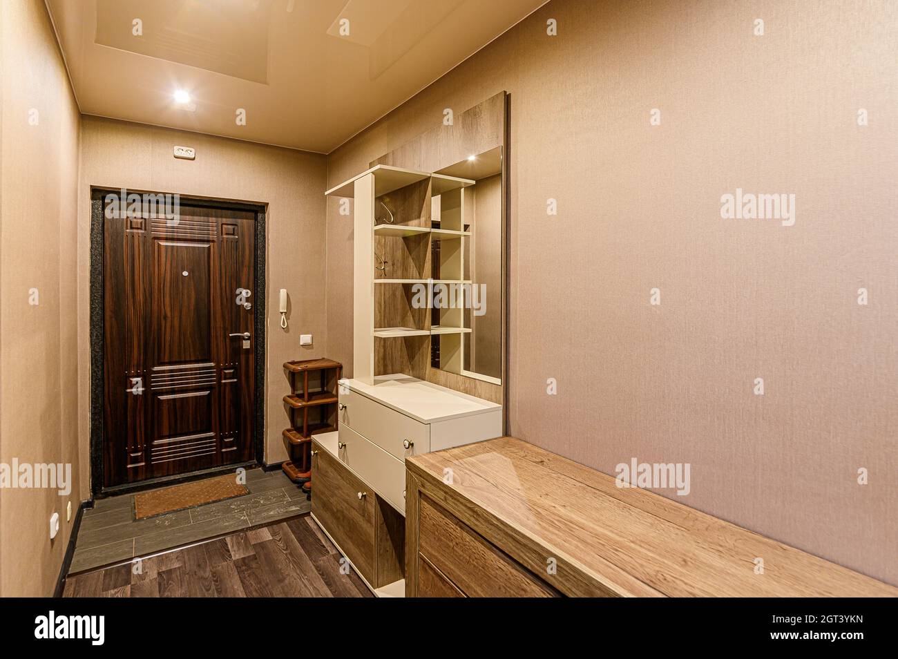 Simple building construction hi-res stock photography and images - Alamy