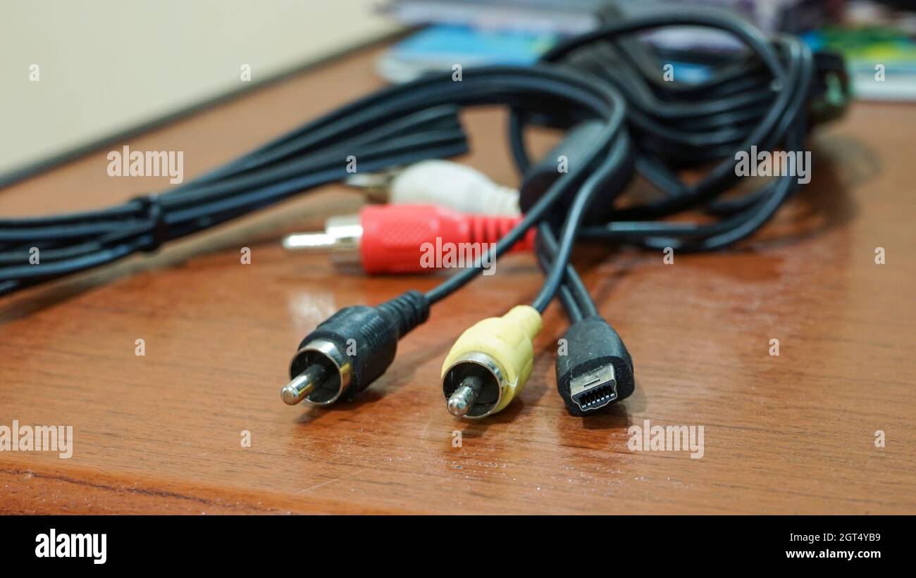 Visual thread hi-res stock photography and images - Alamy