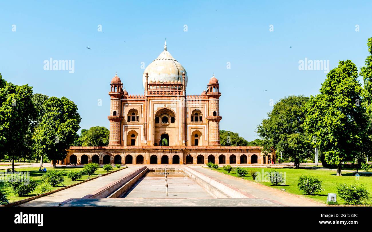 Safdar jang tomb delhi hi-res stock photography and images - Alamy