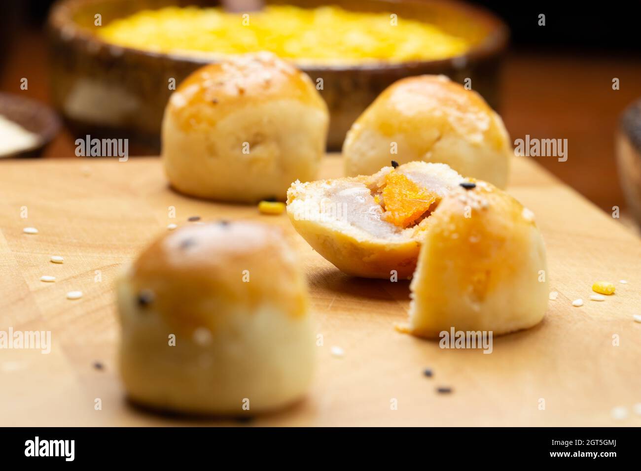 Chinese taro paste hi-res stock photography and images - Alamy