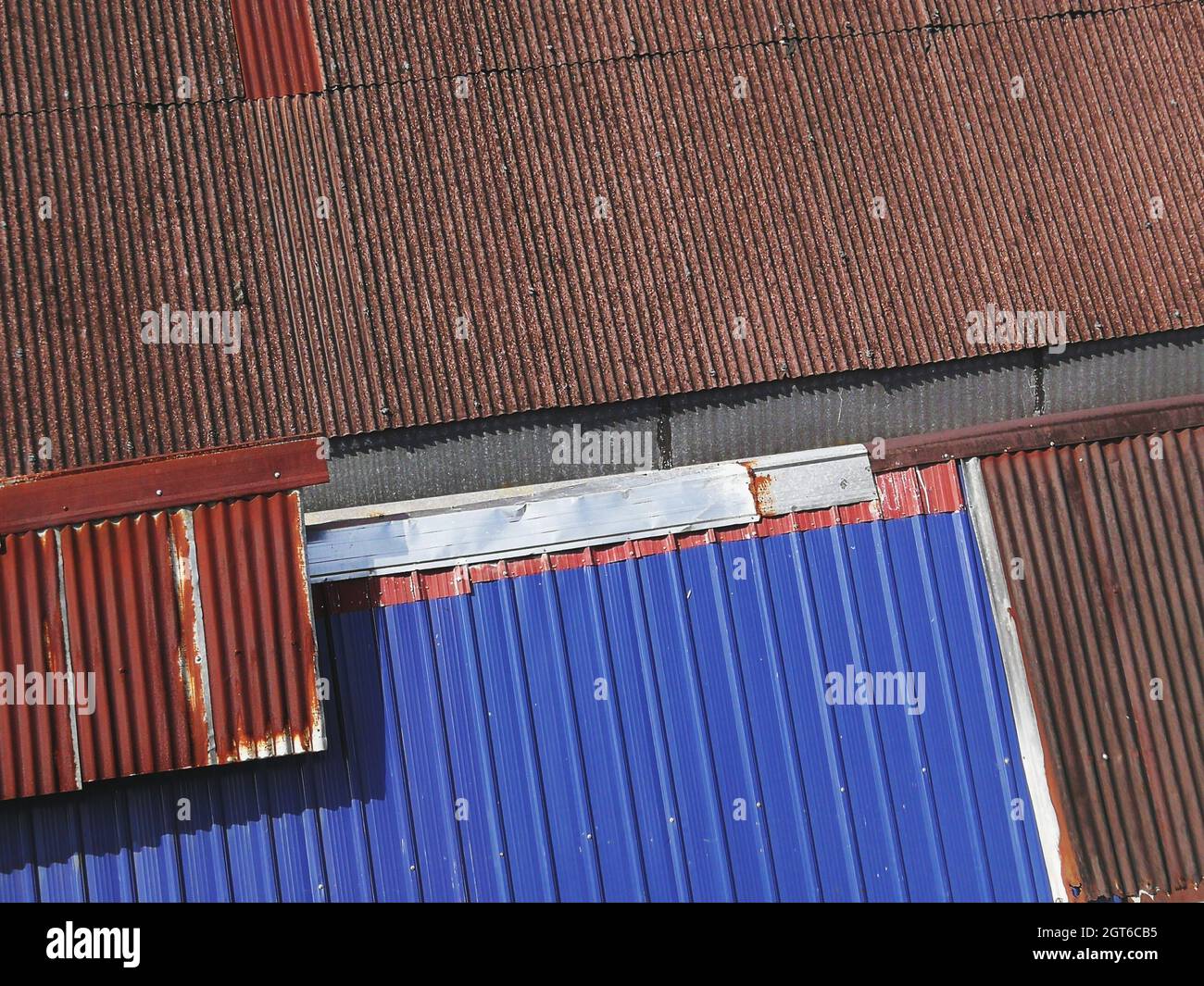 Awning building feature hi-res stock photography and images - Alamy