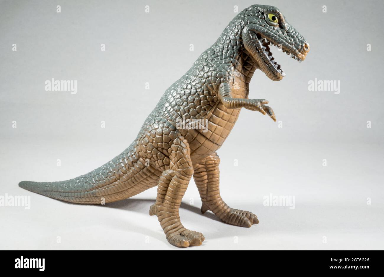 Scale dinosaur hi-res stock photography and images - Alamy