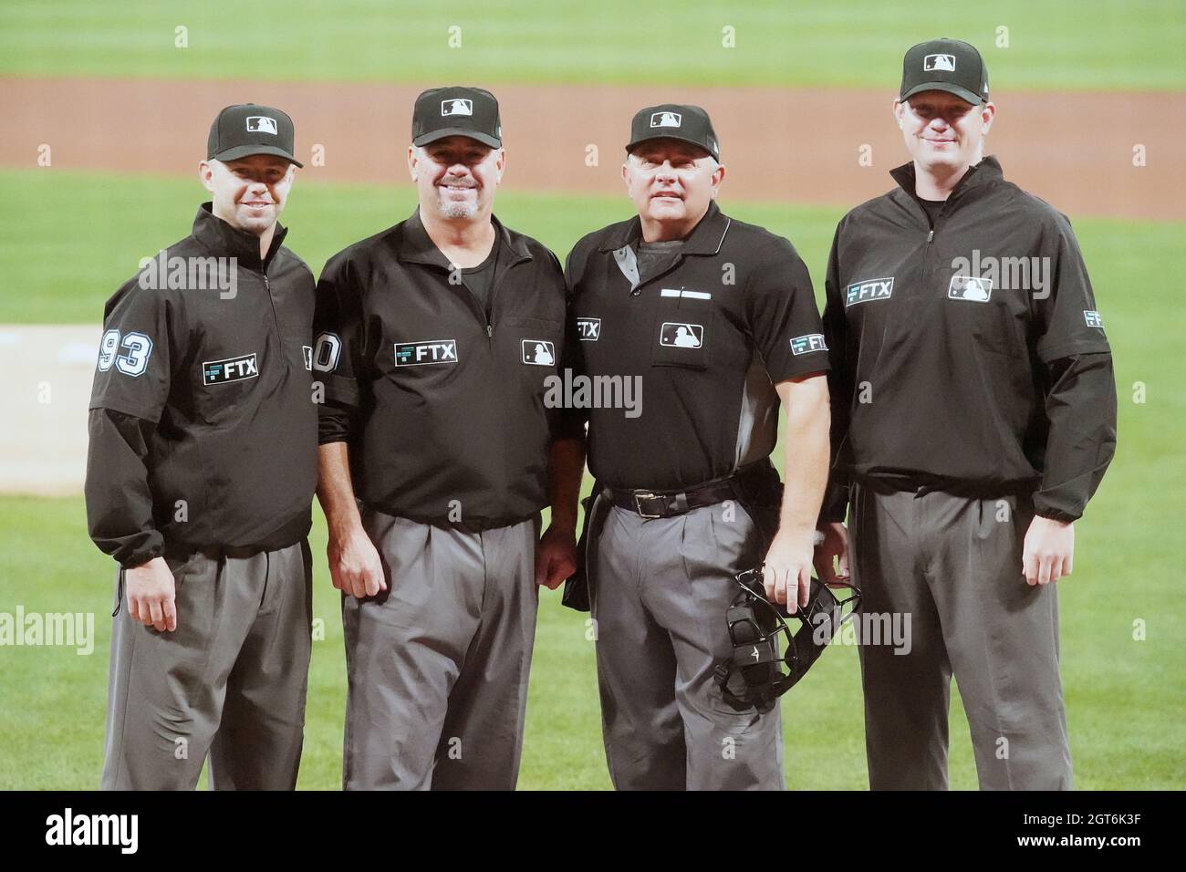 St. Louis, USA. 02nd Oct, 2021. Major League umpires (L to R) Will ...