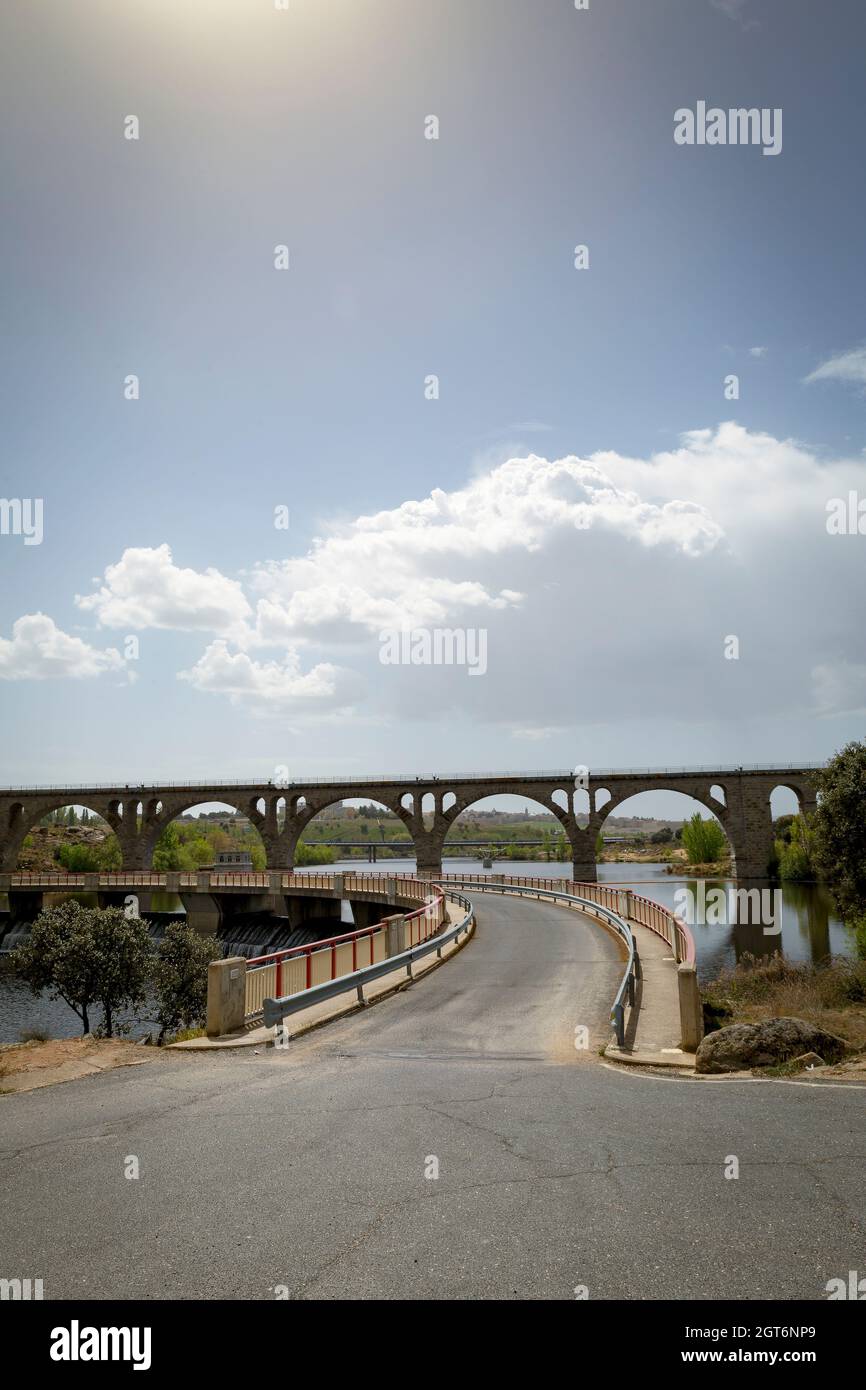 Hydro power dam curve hi-res stock photography and images - Alamy