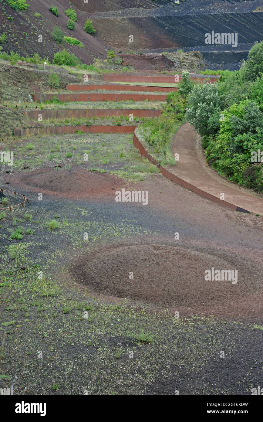 The Croscat is a volcano that is located in the northwest of the ...