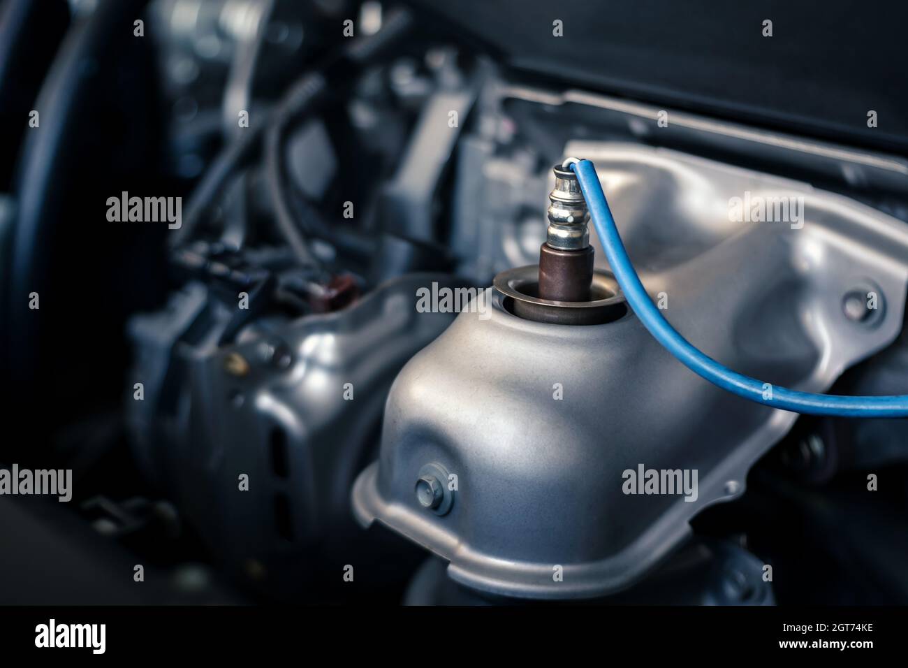Oxygen sensor hi-res stock photography and images - Alamy