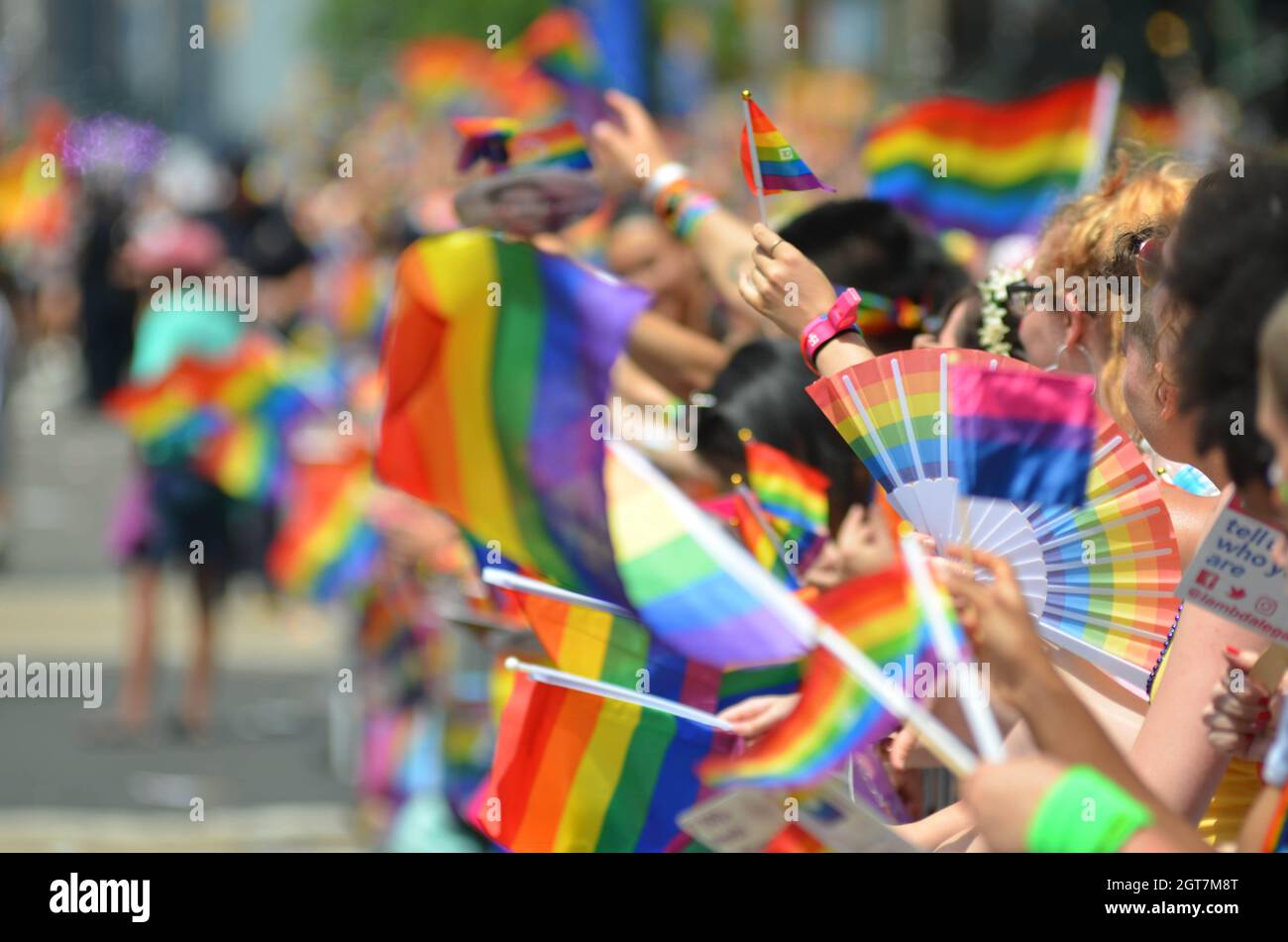 New york crowd pride hi-res stock photography and images - Alamy