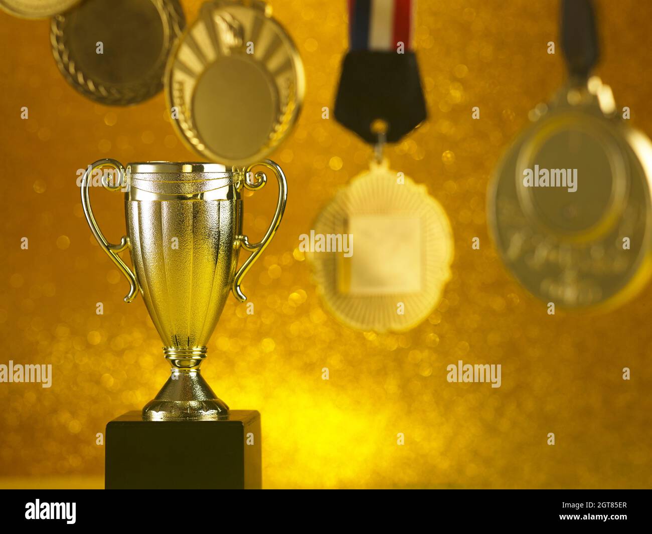 Prize ceremony podium medal hi-res stock photography and images - Alamy