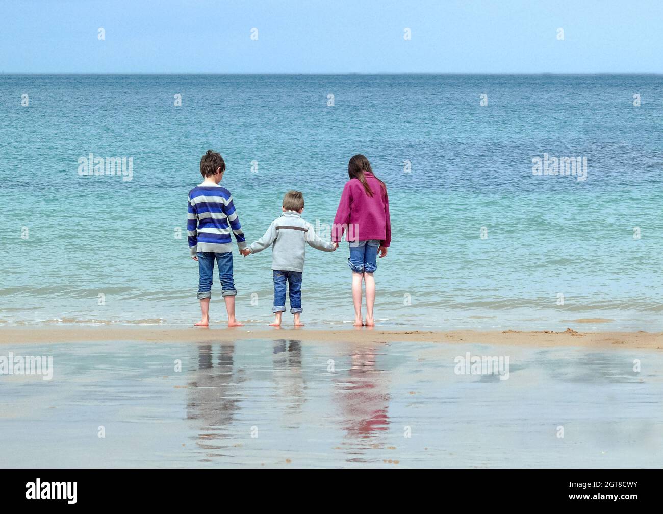 13 16 years beach hi-res stock photography and images - Alamy