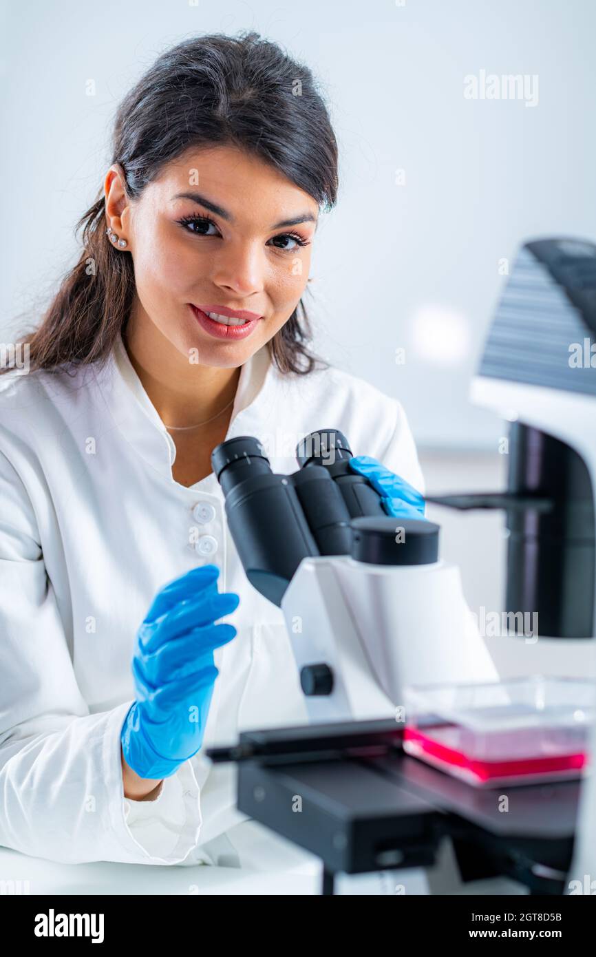 Junior researcher hi-res stock photography and images - Alamy