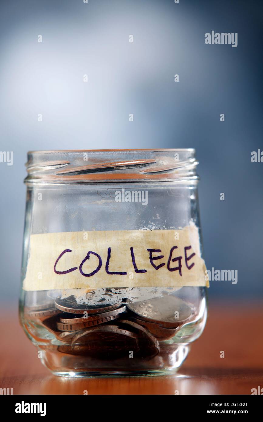 College Dollar Sign High Resolution Stock Photography and Images - Alamy