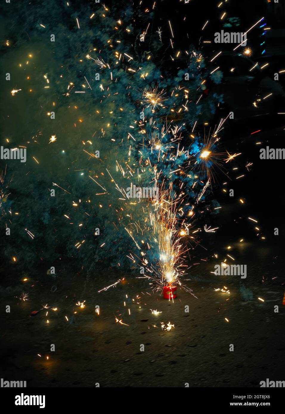 Diwali in kolkata hi-res stock photography and images - Alamy