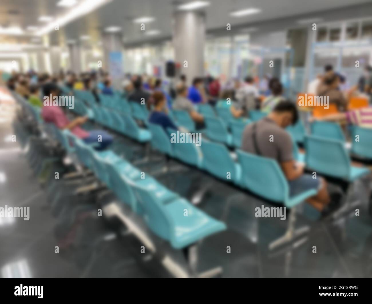 Crowded waiting room hospital hi-res stock photography and images - Alamy