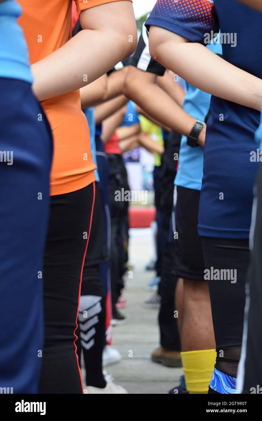Human row hi-res stock photography and images - Alamy