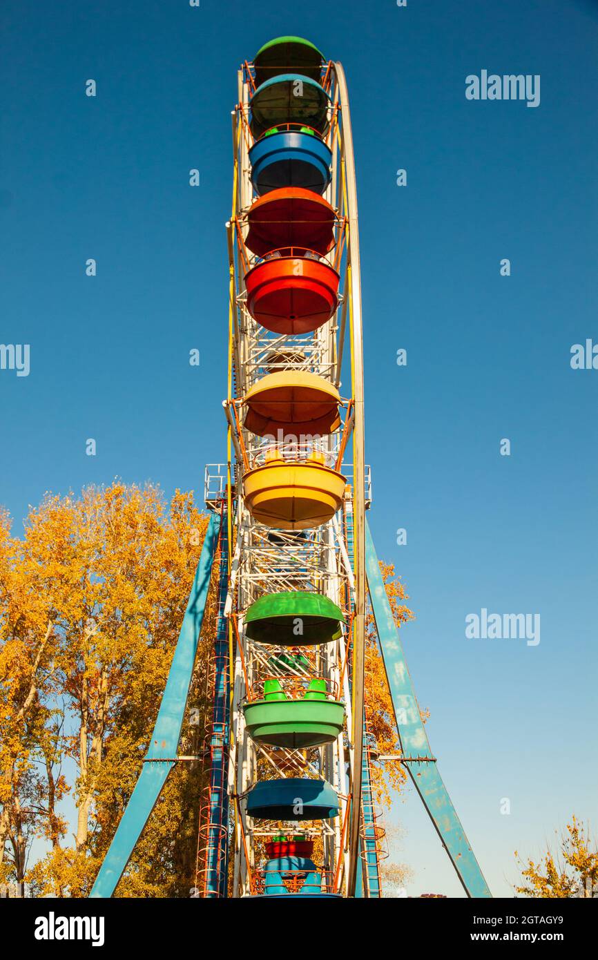 Rollercoaster against a blue sky people hi-res stock photography and ...