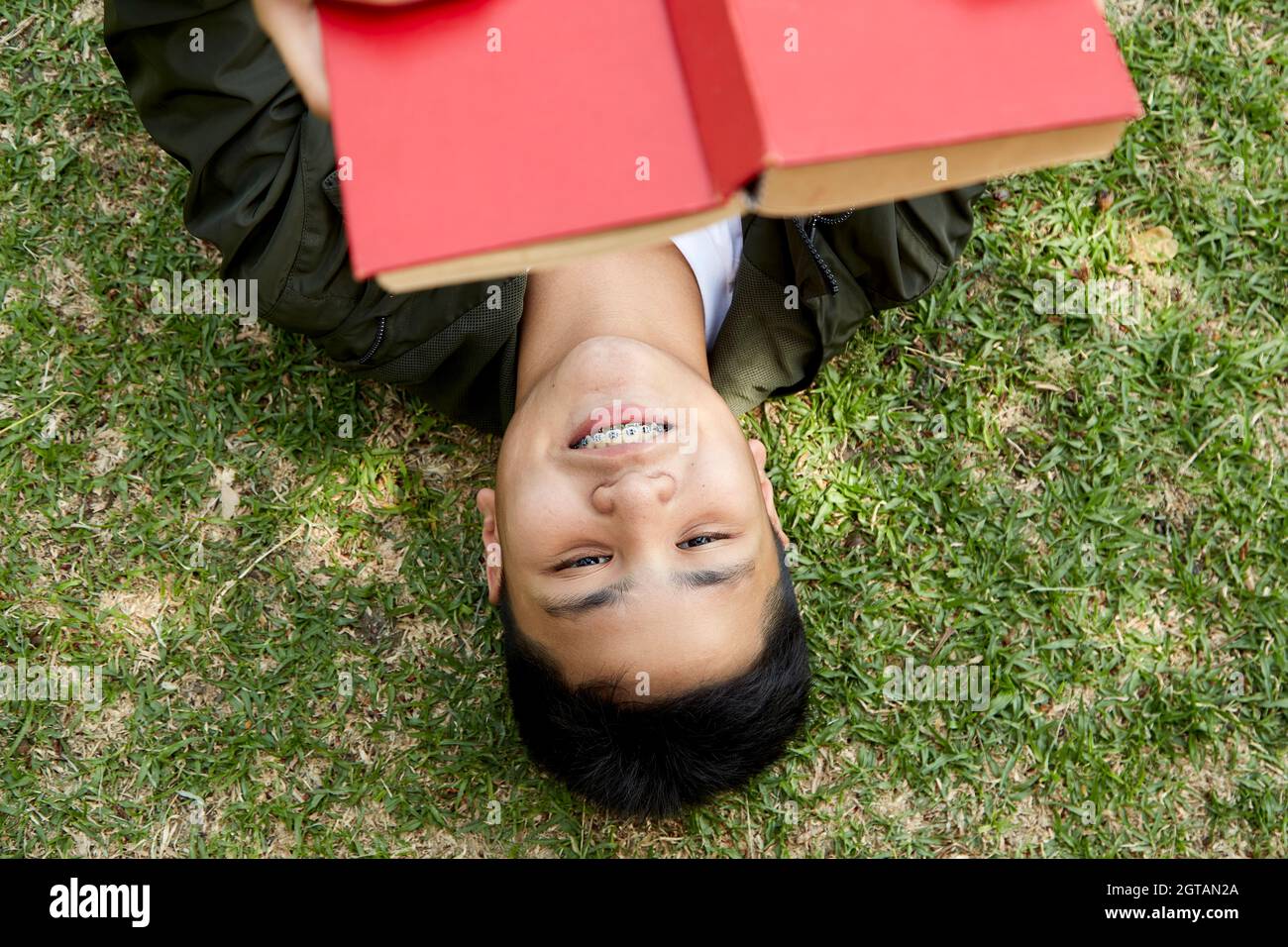 Asian boy braces hi-res stock photography and images - Alamy