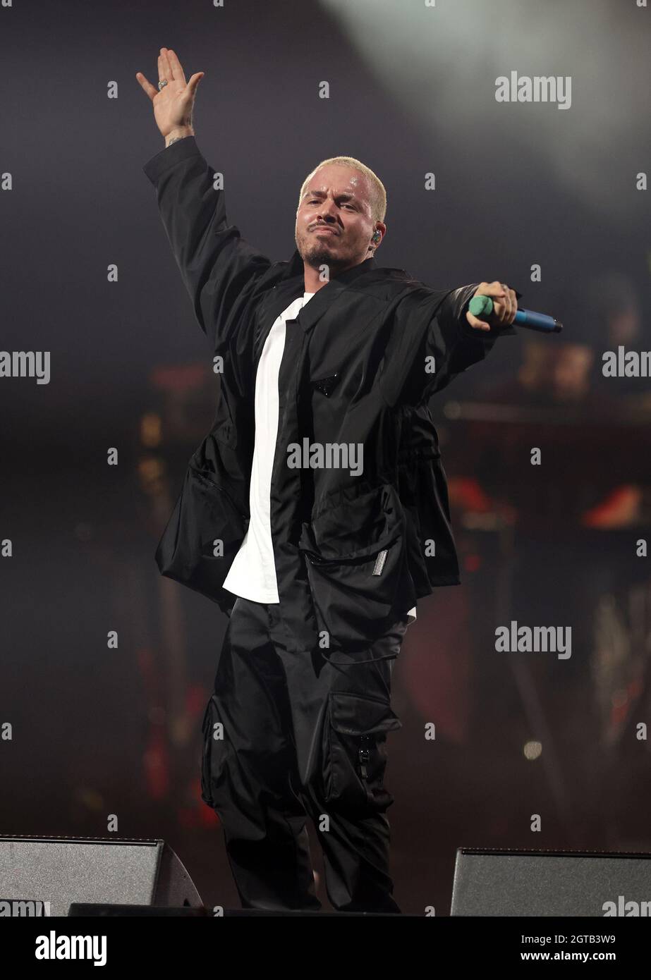 MIAMI, FL - OCTOBER 1: J Balvin performs during Uforia Mix Live 2021 at ...