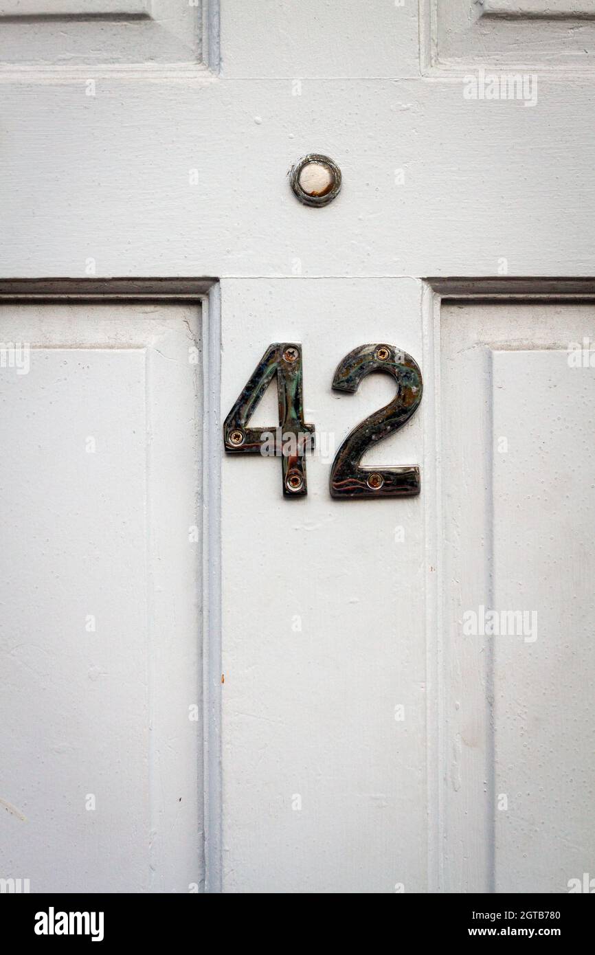 Peephole door number hi-res stock photography and images - Alamy