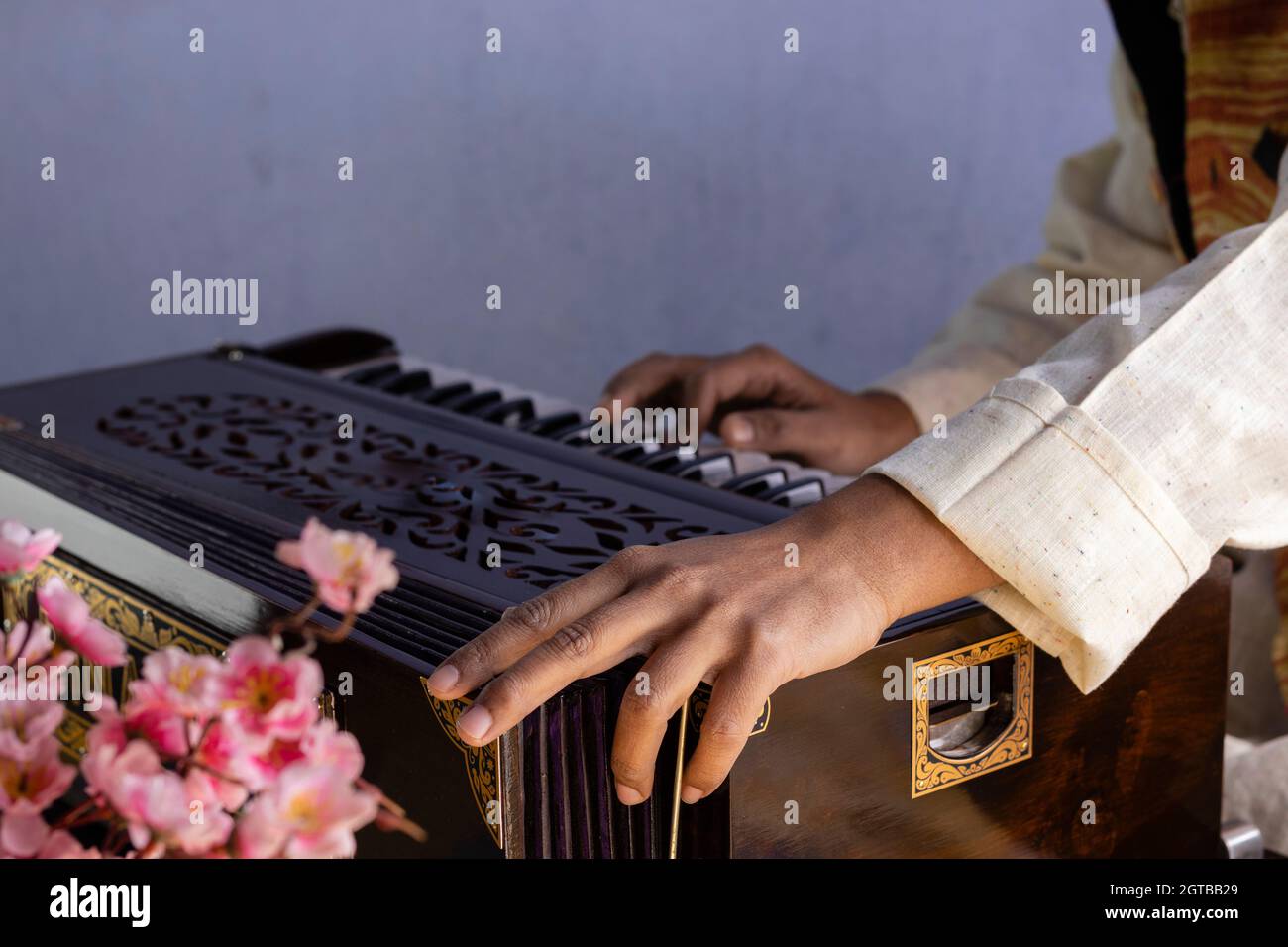 Classical music tradition hi-res stock photography and images - Alamy