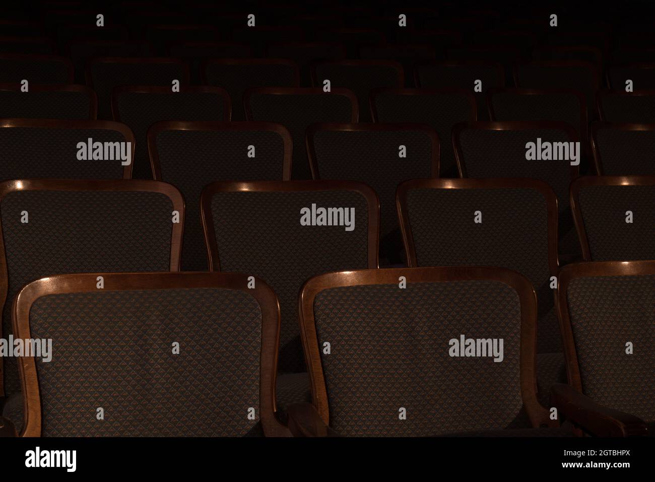Seats in empty theater auditorium hi-res stock photography and images ...