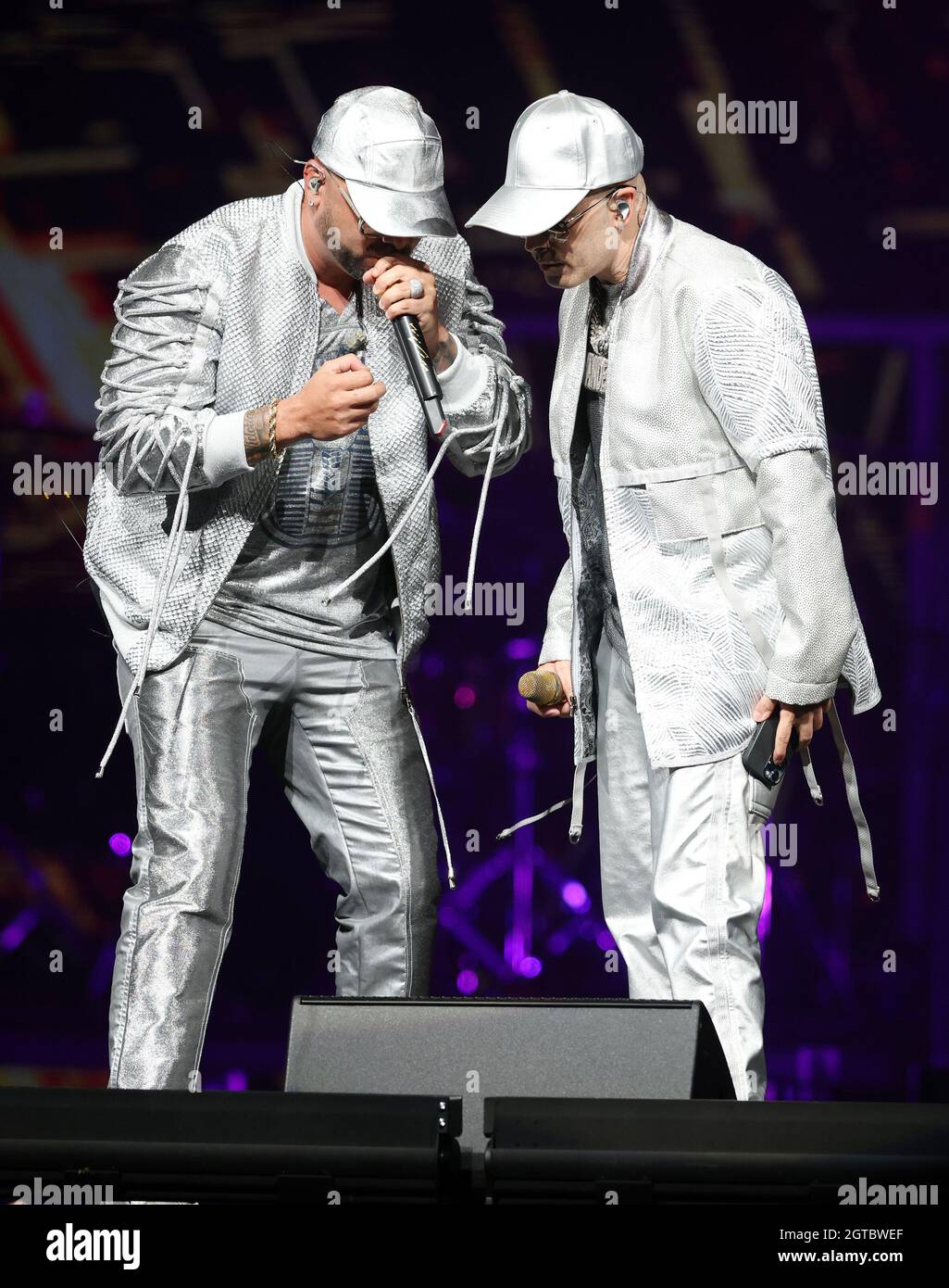 Miami, USA. 01st Oct, 2021. MIAMI, FL - OCTOBER 1: Wisin and Yandel ...